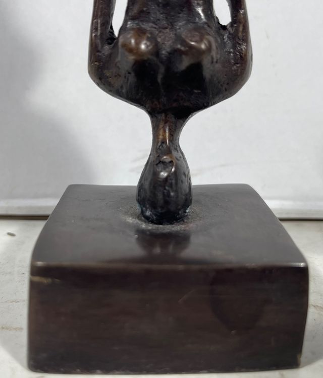 Männliche Akt Bronze Skulptur (Gebraucht) in Root für CHF 110 – mit Lieferung auf Ricardo kaufen