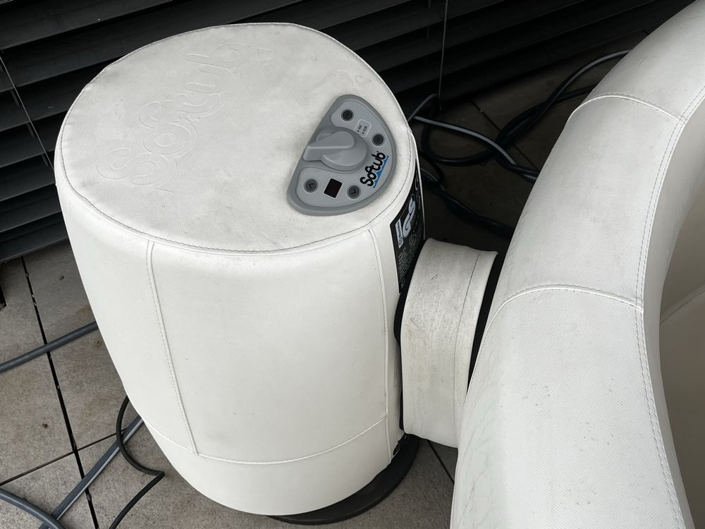 Softub Whirlpool inkl. Zubehör, Outdoor-Spa für 4 Person (Gebraucht) in ...