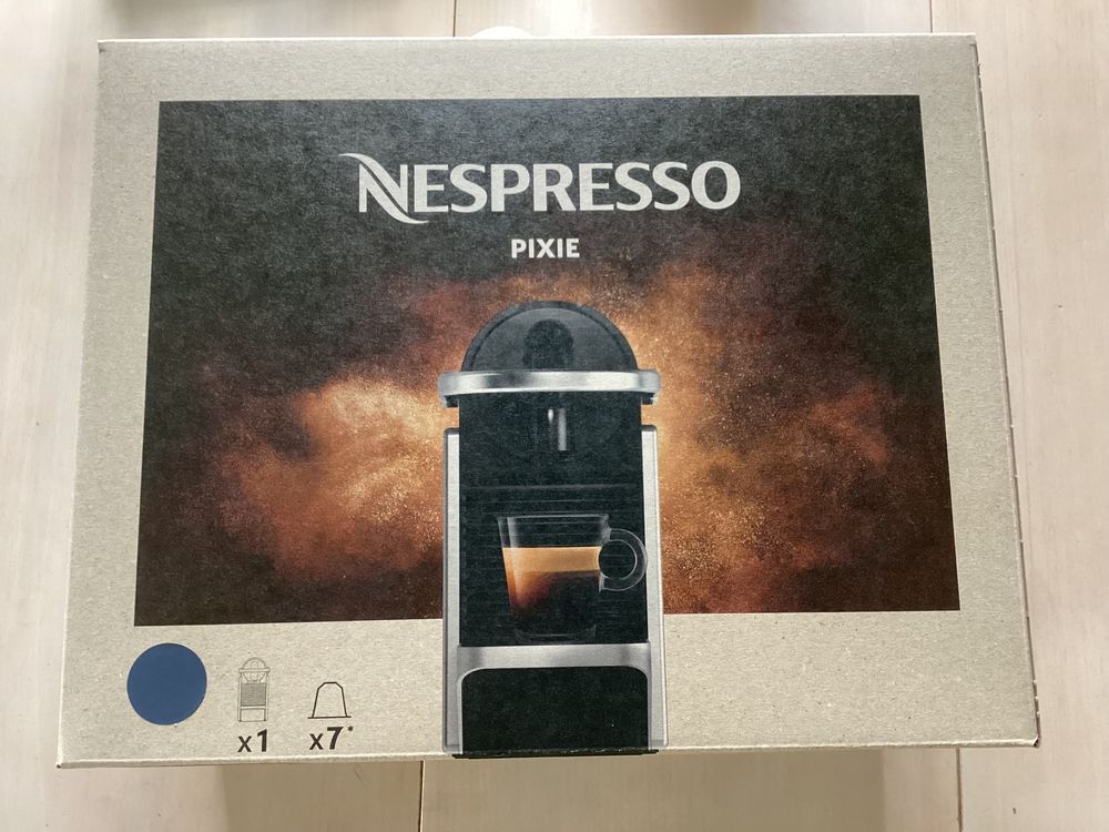 Nespresso Pixie Dark Blue Startset mit Kaffee und Garantie (Neu und originalverpackt) in ...