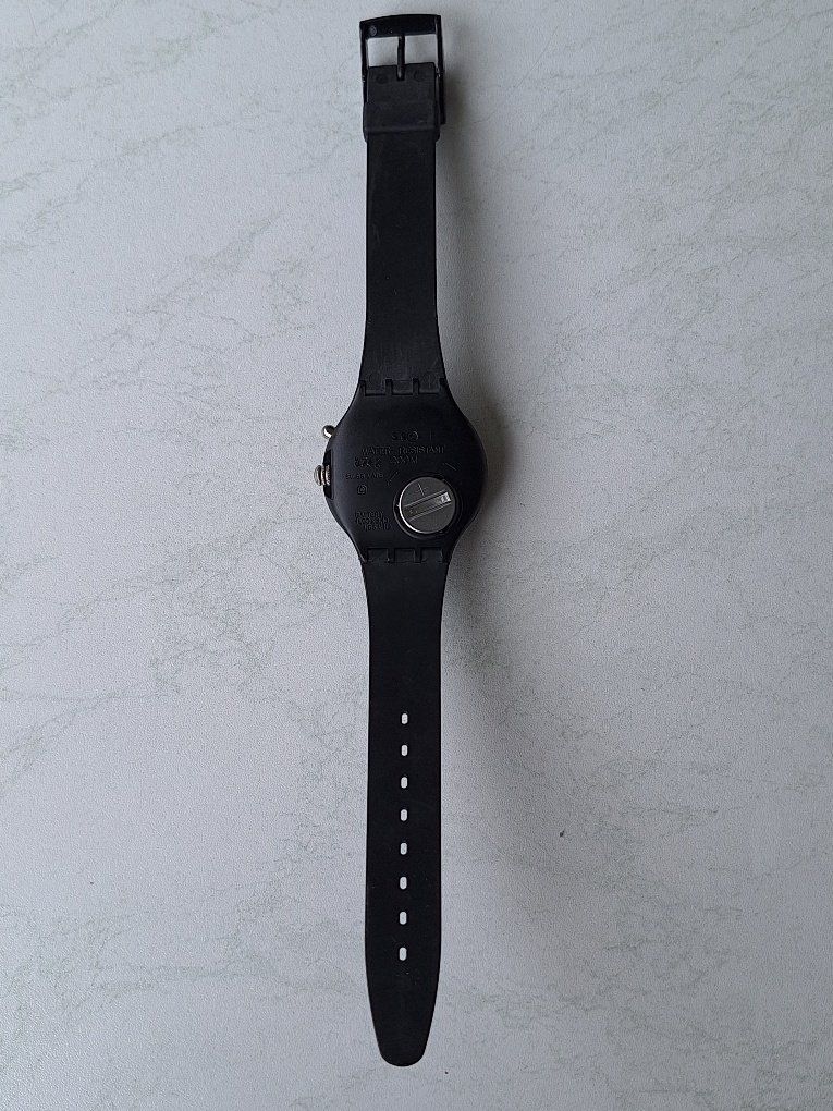 Montre à quartz , Swatch, pile à changer, selon photos (Neuf (Voir ...