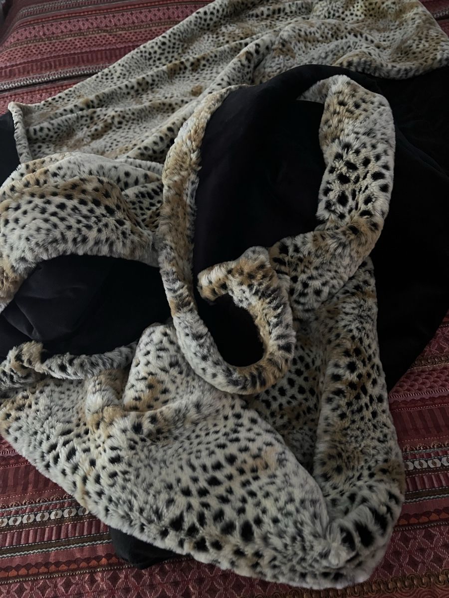 Couvre lit plaid imitation fourrure léopard 2m45 x 2m28 (Neuf (Voir ...