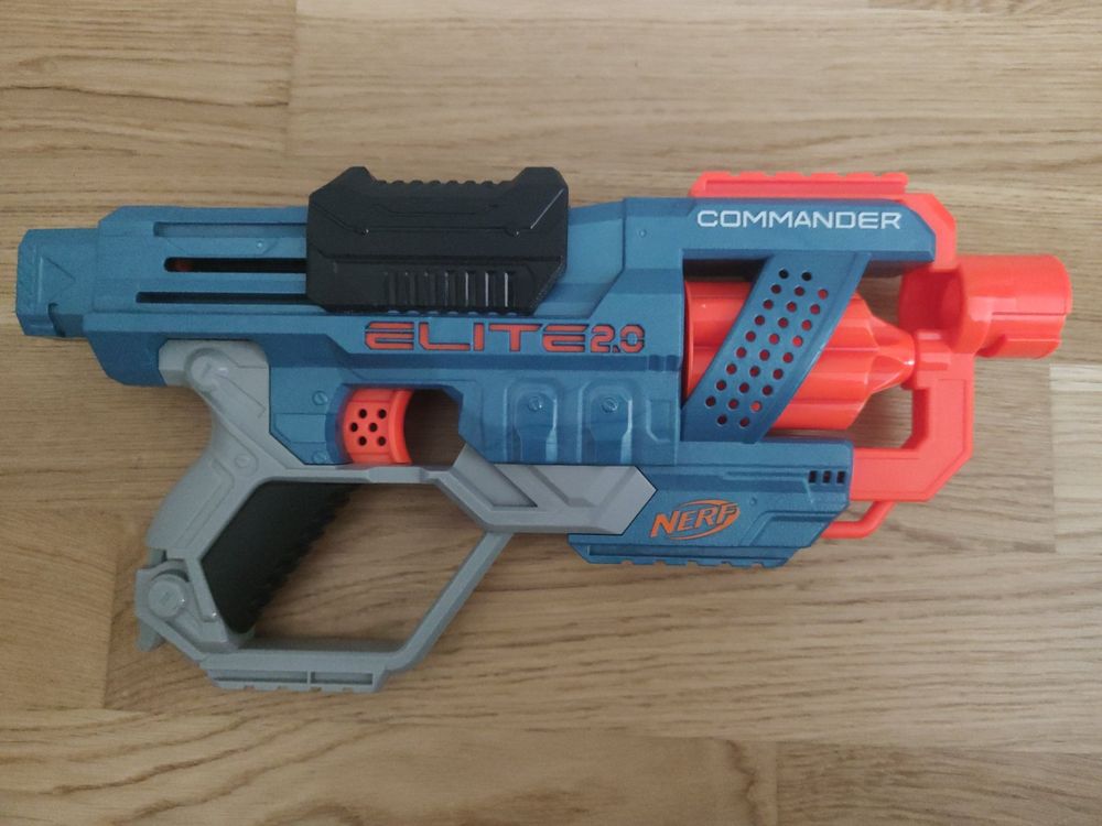 Elite 2.0 Commander (Neu (gemäss Beschreibung)) in Bulle für CHF 5 ...