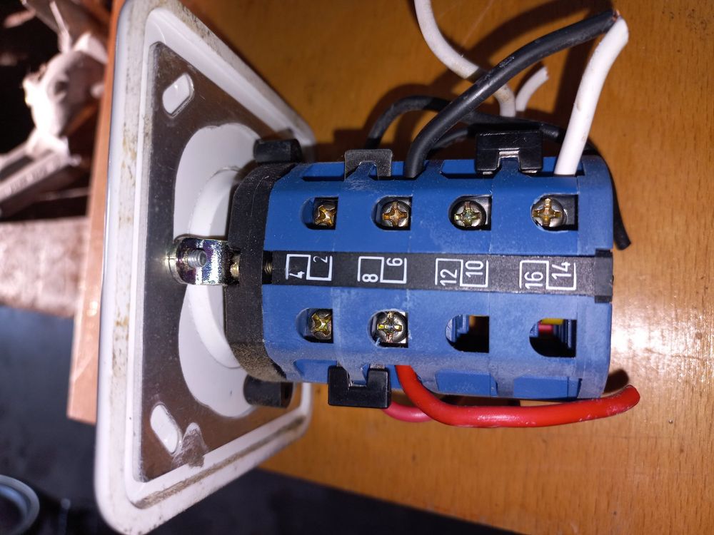 Schalter BA20 Kraus & Naimer UP 25A (Gebraucht) in Zihlschlacht für CHF ...