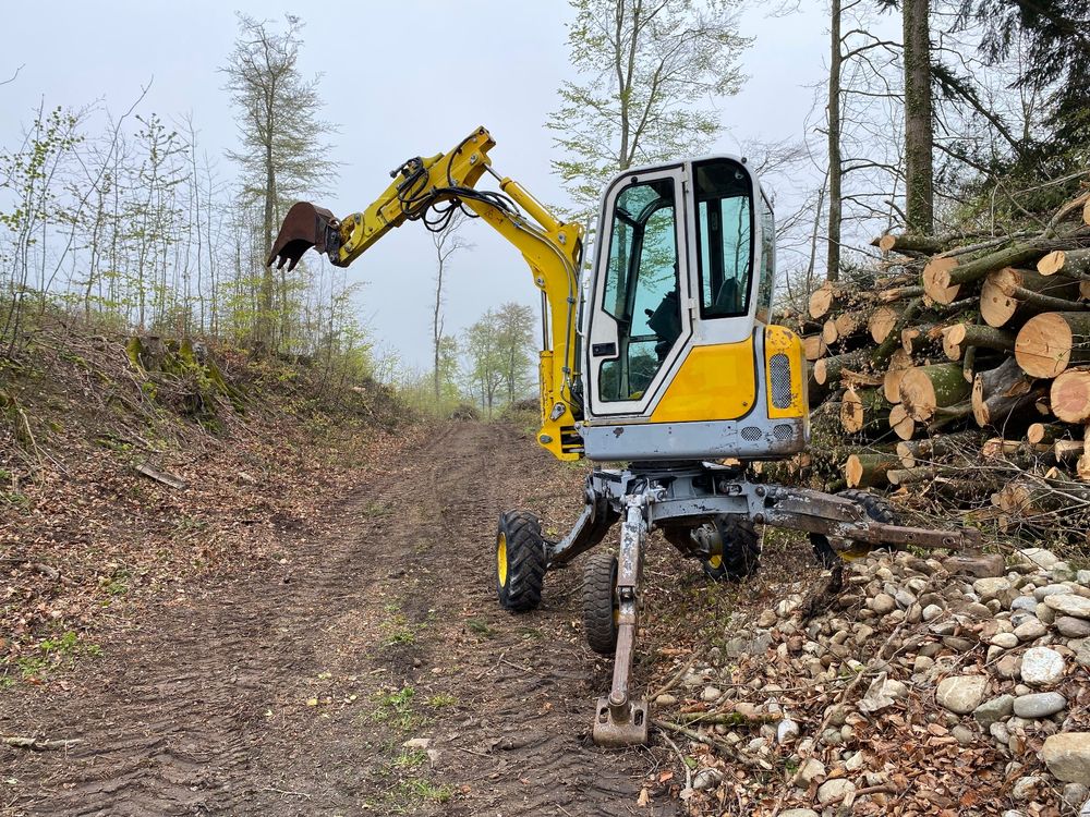 Menzi Muck A20 Mobil / Schreitbagger / Bagger ab 1.- (Gebraucht) in ...