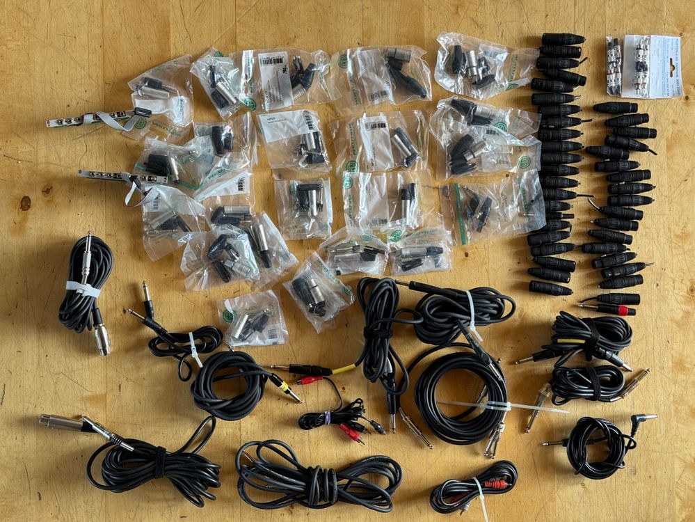 Diverse Jack und XLR Anschlüsse und Kabel, Euro Module (Gebraucht) in ...