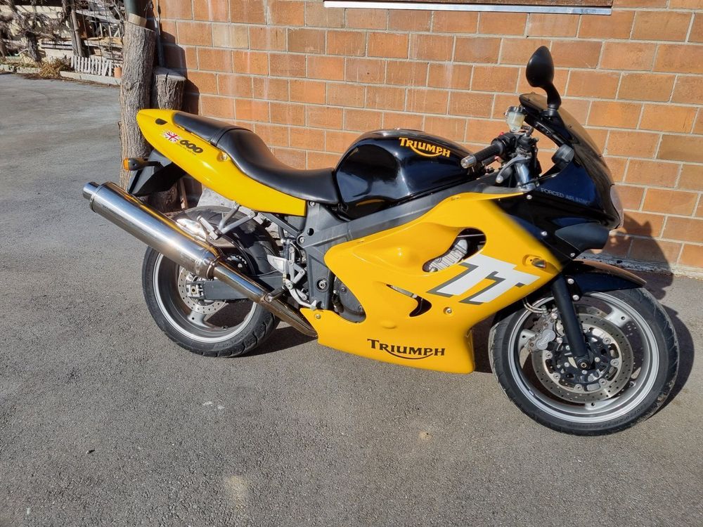 Triumph 600 TT (Gebraucht) in Unterägeri für CHF 1800 – nur Abholung ...