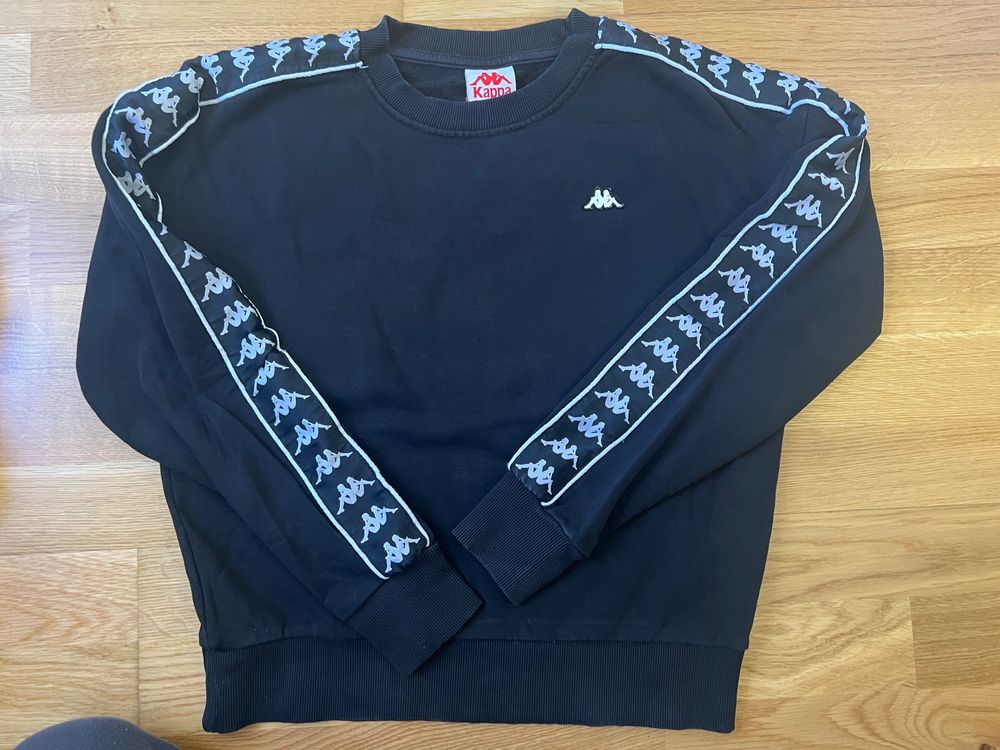Schwarzer Kappa Pullover mit Logo-Streifen, (Gebraucht) in Bern für CHF ...