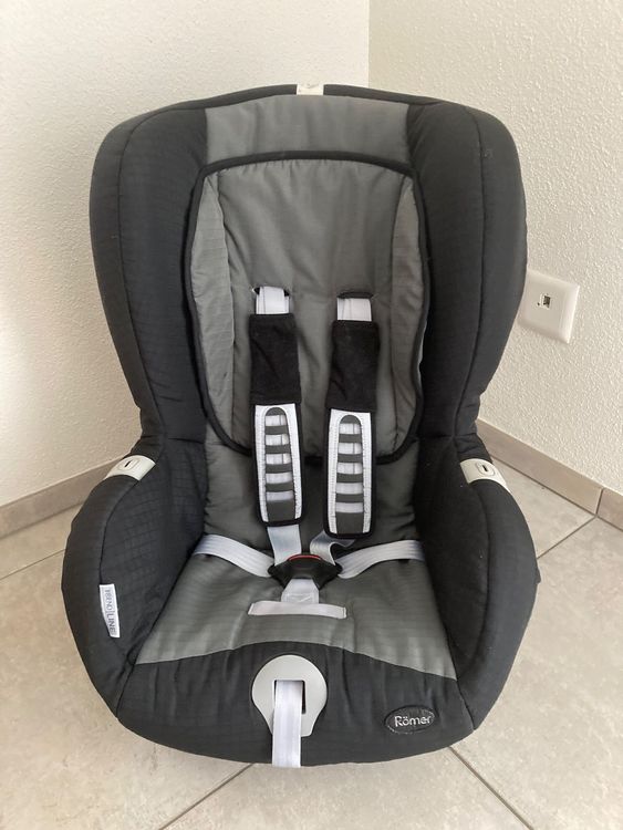 Kindersitz Römer Duo Plus Isofix 9-18 Kilo kg Versand (Gebraucht) in ...