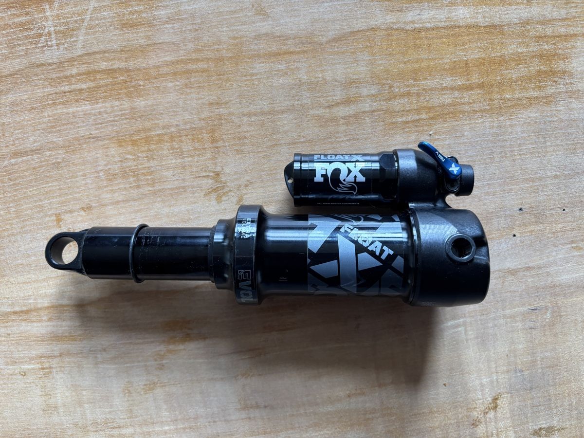 Fox Float X 205x60 (Neu (gemäss Beschreibung)) in Basel für CHF 180 ...