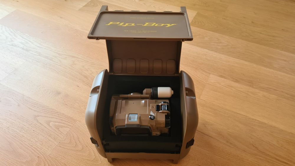 Fallout 4 Collector's Edition - VAULT TEC Robco BIP-BOY (Gebraucht) in ...