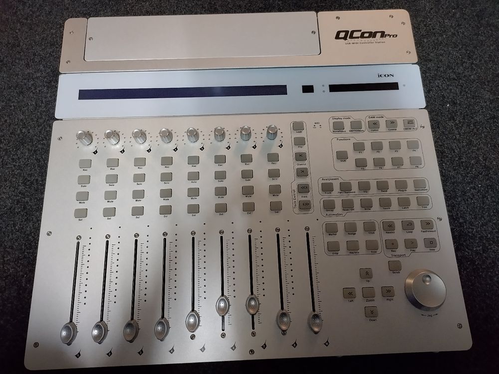 Icon Qcon Pro DAW Kontroller (Gebraucht) in Wabern für CHF 30 – nur ...