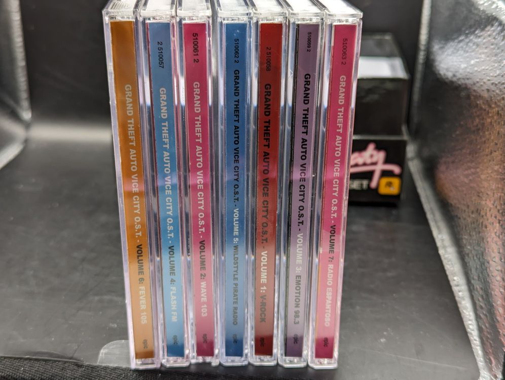 Grand Theft Auto Vice City Offical Soundtrack Box Set CD (Gebraucht) in ...