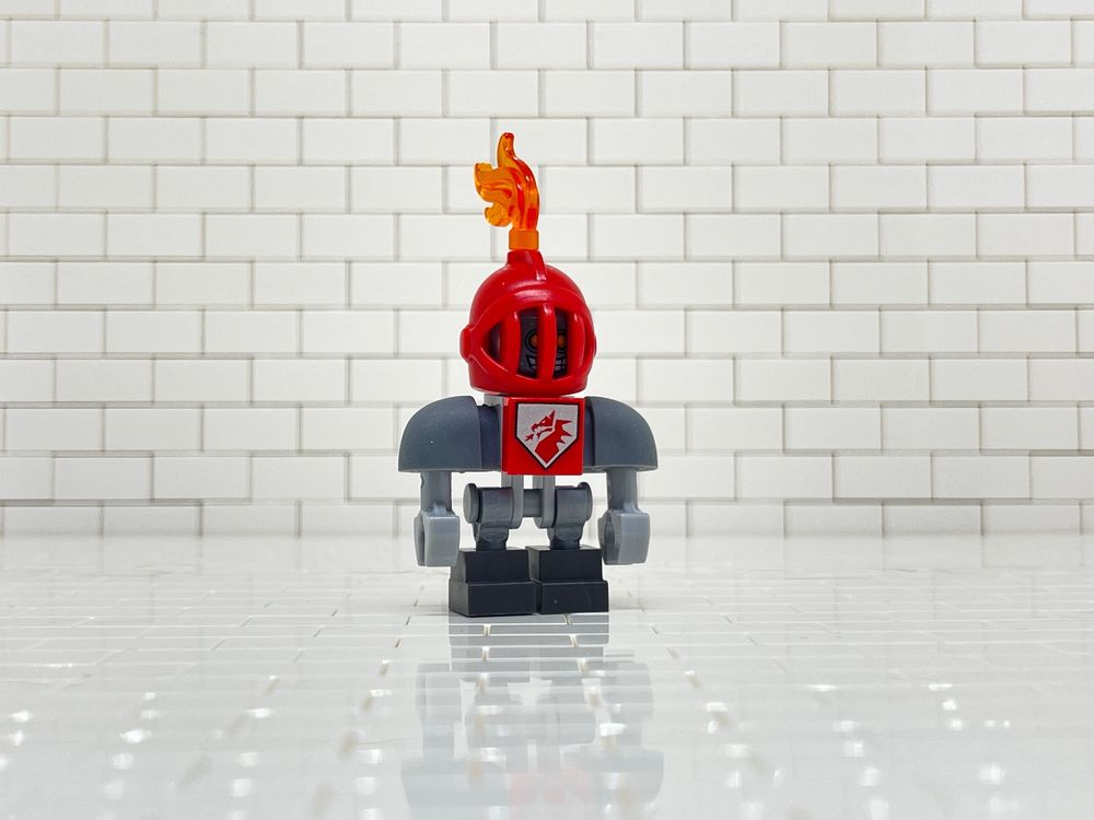 Macy Bot - Gray - LEGO Minifigur aus Nexo Knights Set 70361 (Gebraucht ...