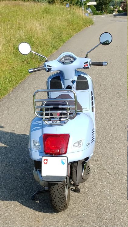 Piaggio Vespa GTS 300 Super ABS/ASR (Gebraucht) in Russikon für CHF 4880 – nur Abholung auf ...