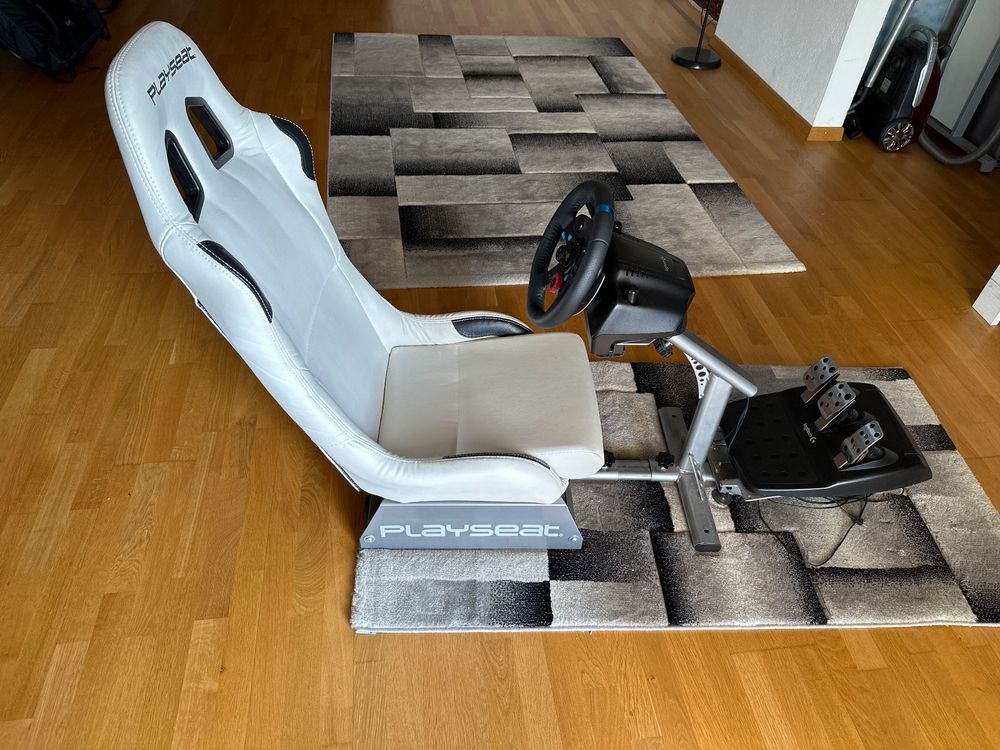 Playseat Evolution + Logitech G29 + Peda (Gebraucht) in Märstetten für ...