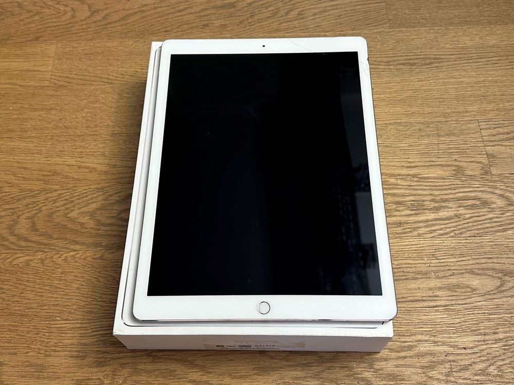 iPad Pro 2. Gen (2017) 64 GB Wi-Fi + Cel | Kaufen auf Ricardo