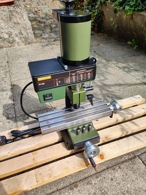 Kleine Proxxon Fräsmaschine FF 230 mit Zubehör (Gebraucht) in Möriken ...
