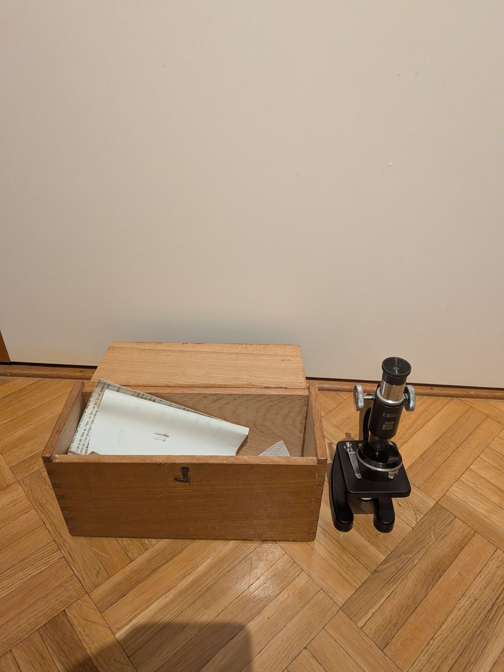 Microscope années 1970 (Gebraucht) in Plan-les-Ouates für CHF 35 – nur ...