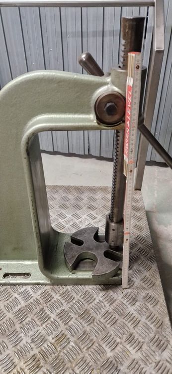 Dornpresse Fehlmann Werkstattpresse (Gebraucht) in Zürich für CHF 420 ...