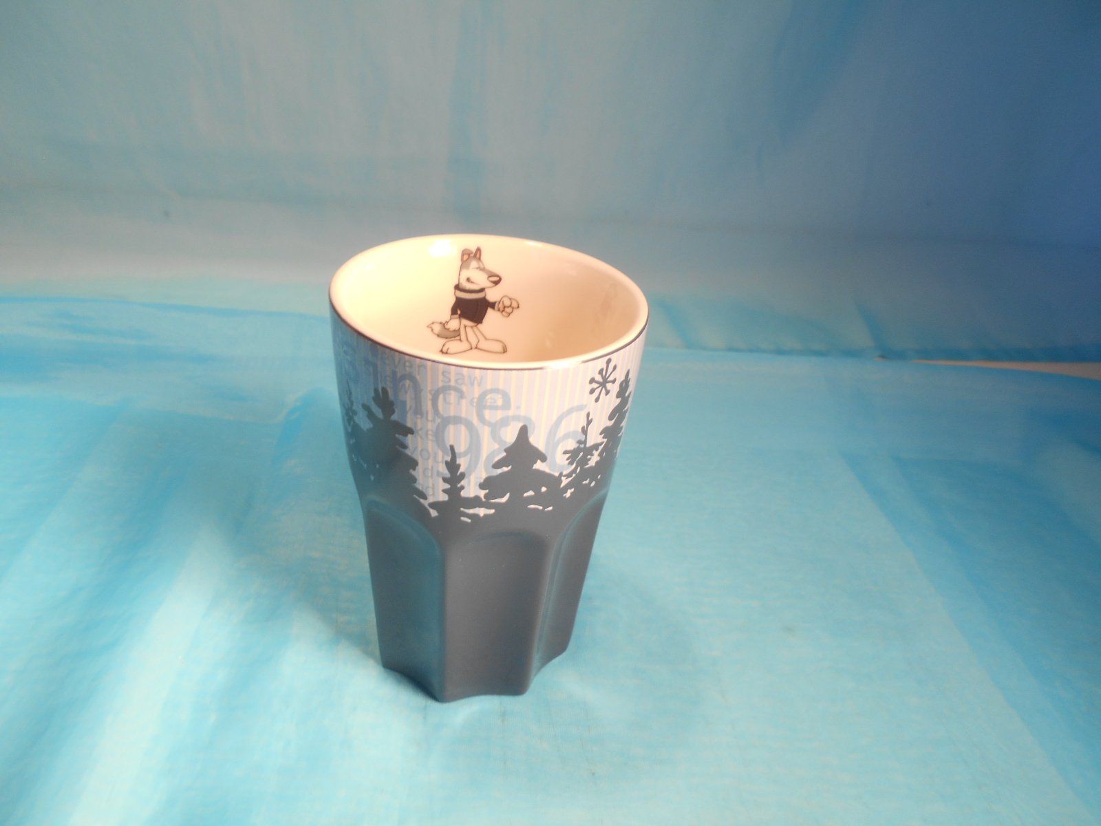 NICI Porzellanbecher mit Wald und dem Wolf, blau (Neu (gemäss Beschreibung)) in Bellach für CHF ...