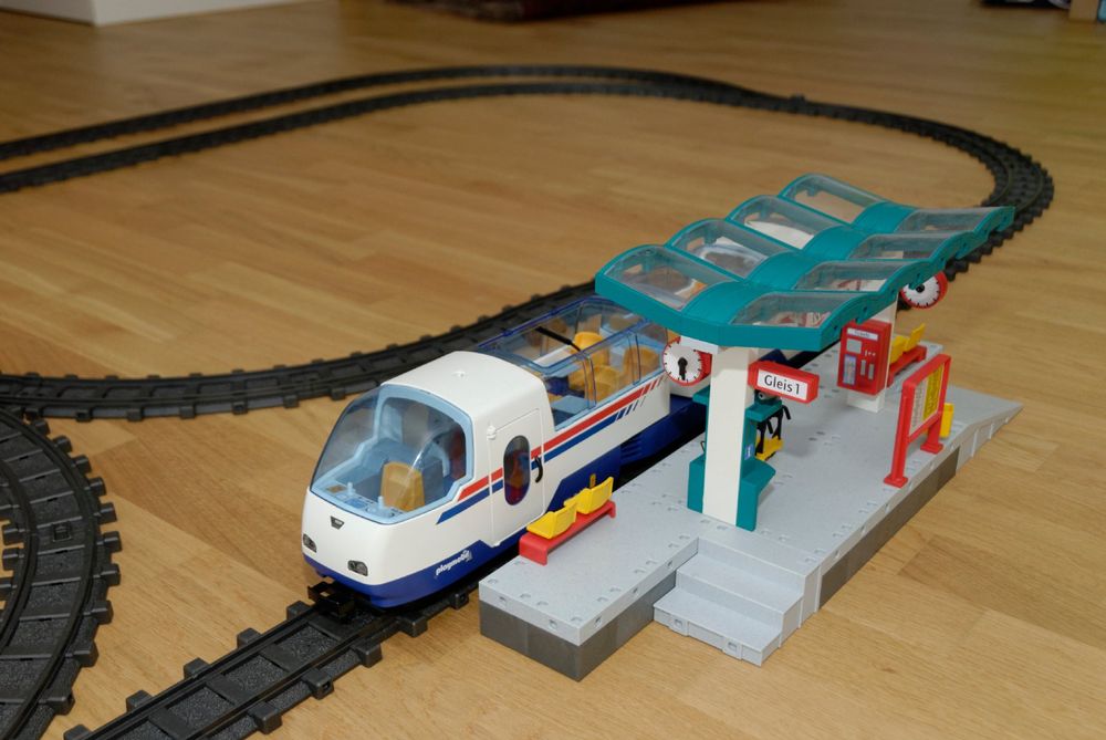 WoW Set Playmobil ICE Zug und Eisenbahn und Bahnhof und RC (Gebraucht ...