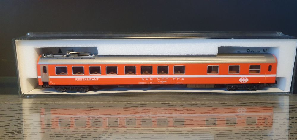 KATO:N: 4 X SBB RIC EUROFIMA PERSONEN-/SPEISEWAGEN MIT LICHT (Gebraucht) in Biglen für CHF 191. ...