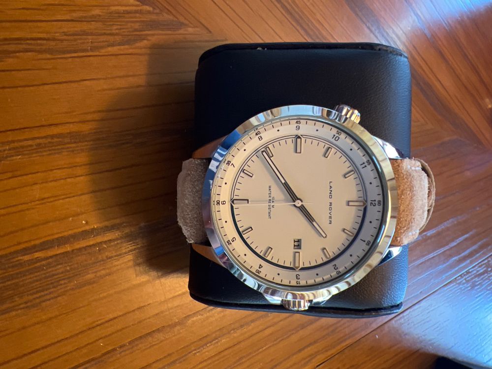 Land Rover Core Watch (Neu (gemäss Beschreibung)) in Feutersoey für CHF ...