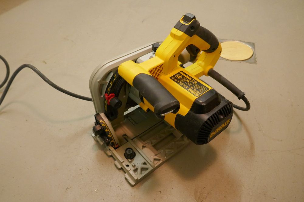 Defekte DeWalt DWS520 Tauchkreissäge, Kreissäge (Defekt) in Russikon ...