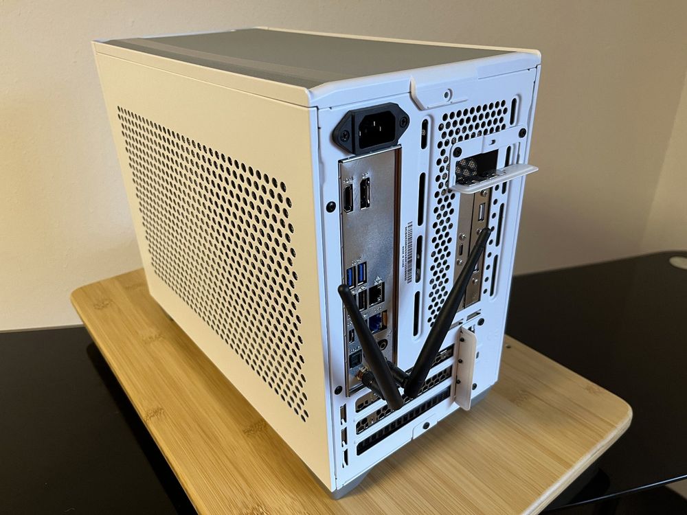 SFF Gaming PC, RTX 4070 Super, 14C/20T, 32GB DDR5, 1TB SSD (Gebraucht ...