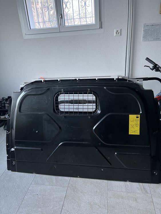 Van Bulkhead Partition with Window - Used (Gebraucht) in Biel/Bienne ...