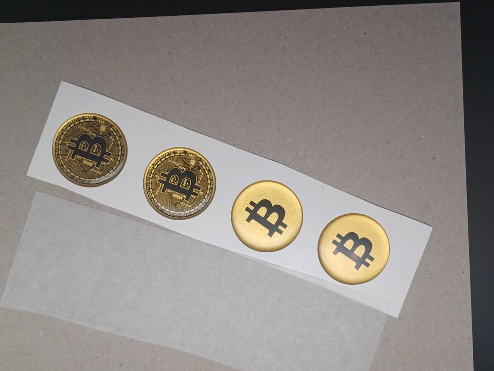 Bitcoin 3D Goldsticker BTC / 4er Set (Neu und originalverpackt) in ...