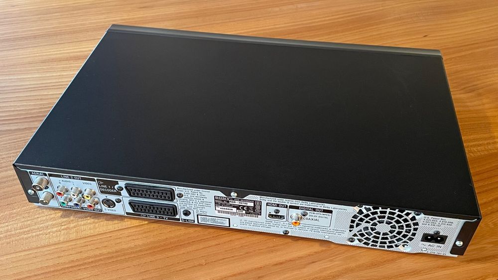 SONY Hard Disk Drive DVD Recorder 160GB (RDR-HX780) | Kaufen auf Ricardo