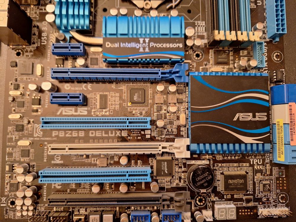 ASUS P8Z68 DELUXE Intel Z68 LGA 1155 ATX Mainboard (Gebraucht) in ...