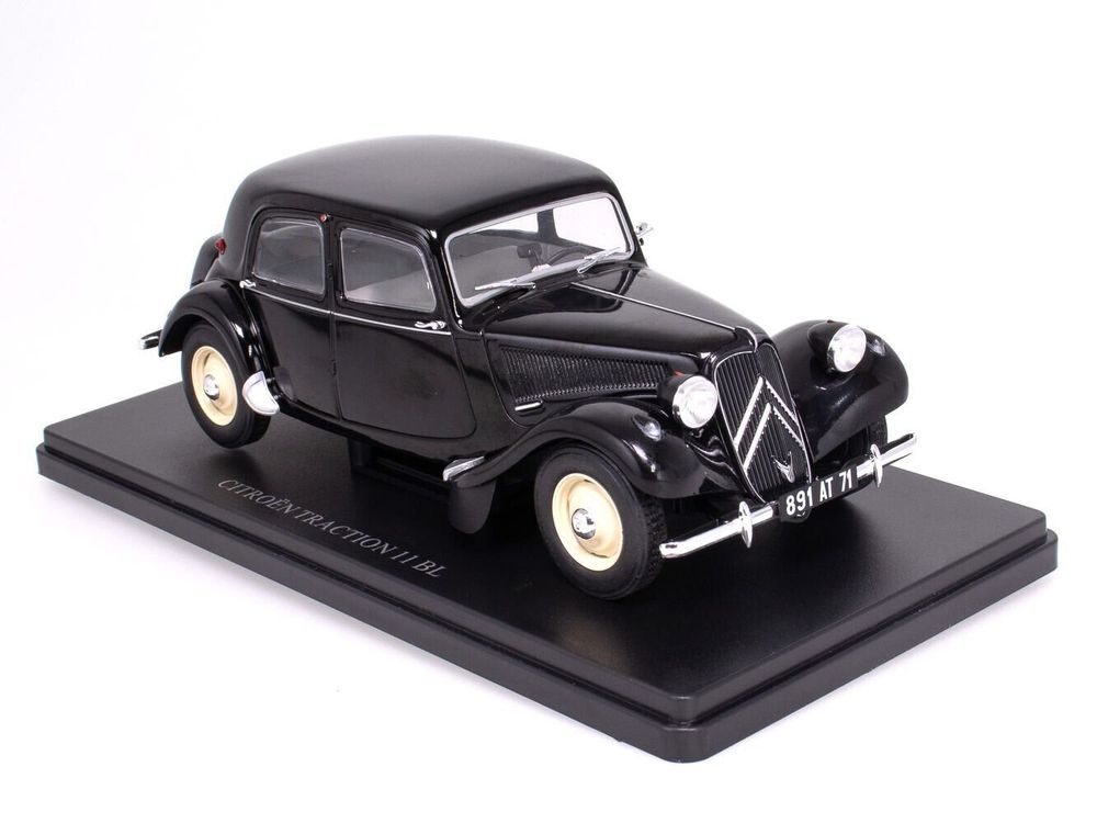 Citroën Traction Avant 11 BL 1937-1941 schwarz 1:24 (Neu und originalverpackt) in Gerlafingen ...