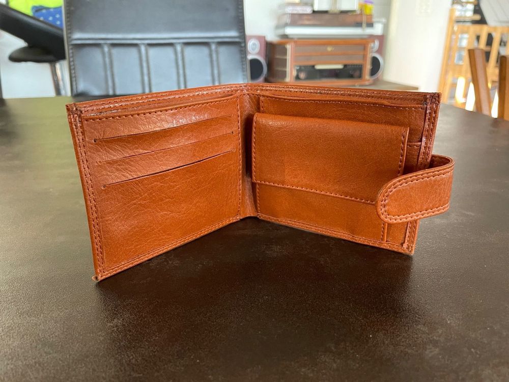 Porte-Monnaie Ridalmoda en Cuir (D'occasion) à Vallamand pour CHF 15 ...