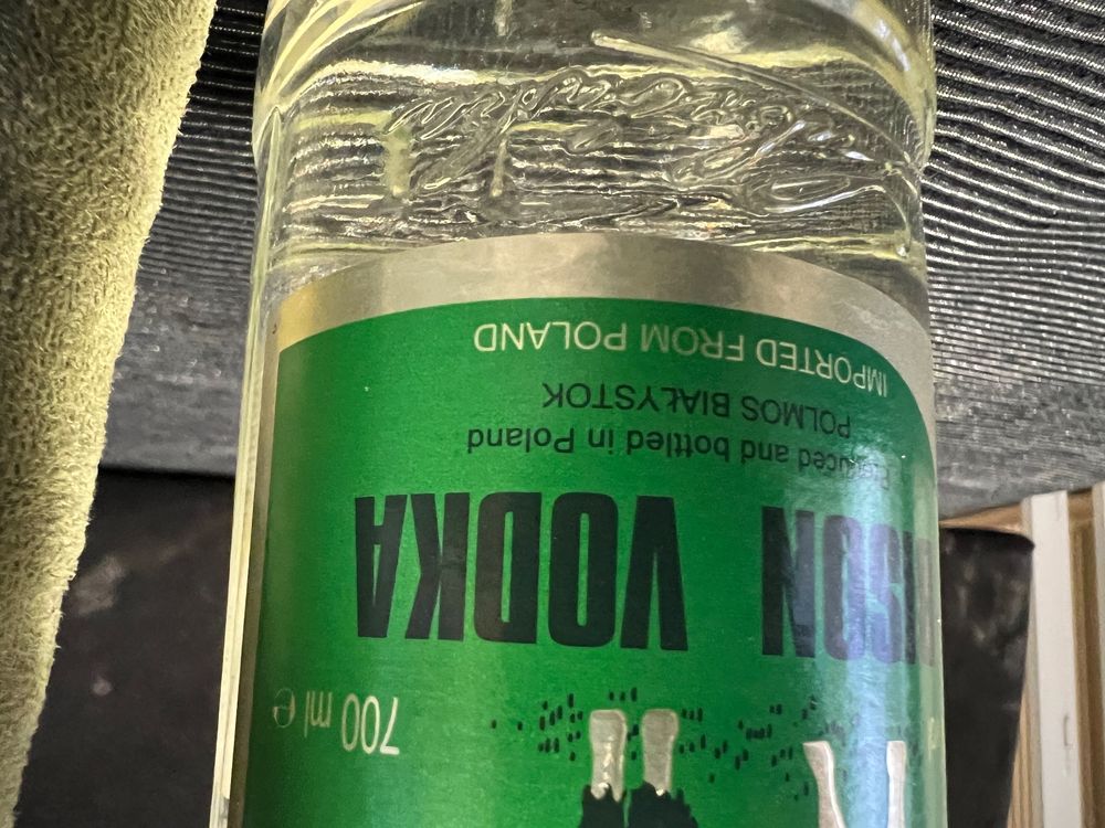 BISON VODKA ZUBROWKA ANCIENNE BOUTEILLE ENTAMÉE (Gebraucht) in Genève ...