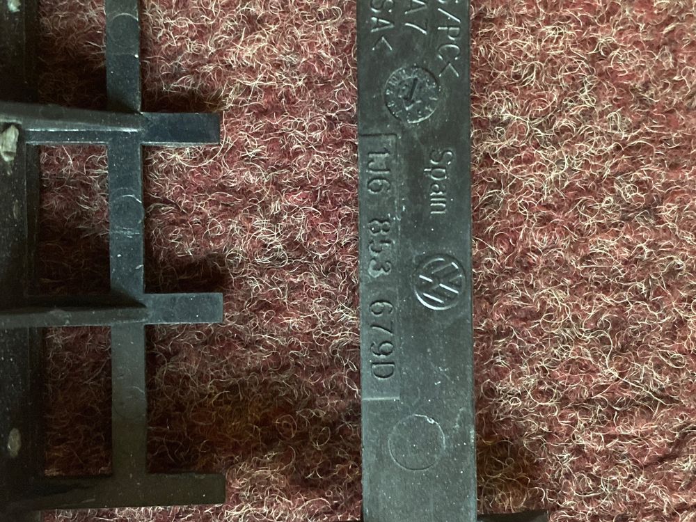 VW Golf R32 Emblem Kühlergrill | Kaufen auf Ricardo