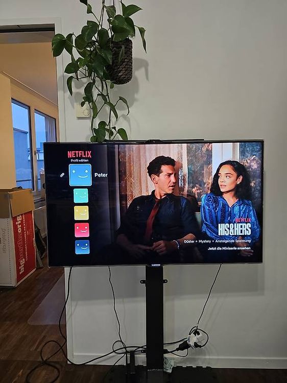 Smart TV mit elektrischer Hebebühne (Gebraucht) in Winterthur für CHF ...