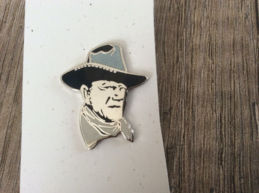 1 Pin - John Wayne (Gebraucht) in Triesen / Liechtenstein für CHF 4.1 ...