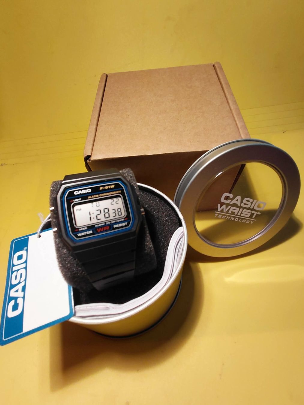 Casio F-91W Original – Neu mit Box – Die -Ikone seit 1989 (Neu und ...