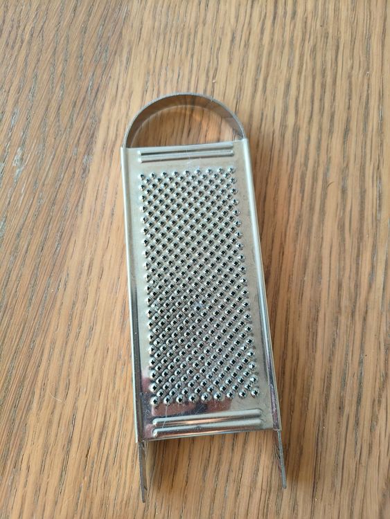 feine Raffel / Reibe | Kaufen auf Ricardo