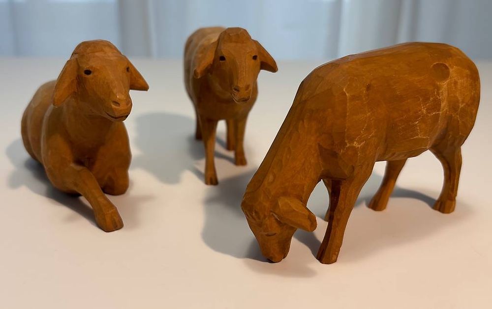 Huggler Figuren Weihnacht 22 cm - 3-er Schafgruppe (Gebraucht) in ...
