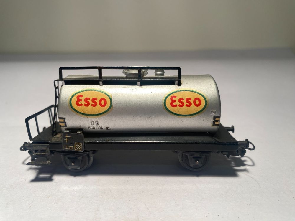 Märklin, Kesselwagen ESSO (Tankwagen), AC Achsen (Gebraucht) in Buchrain für CHF 9 – mit ...