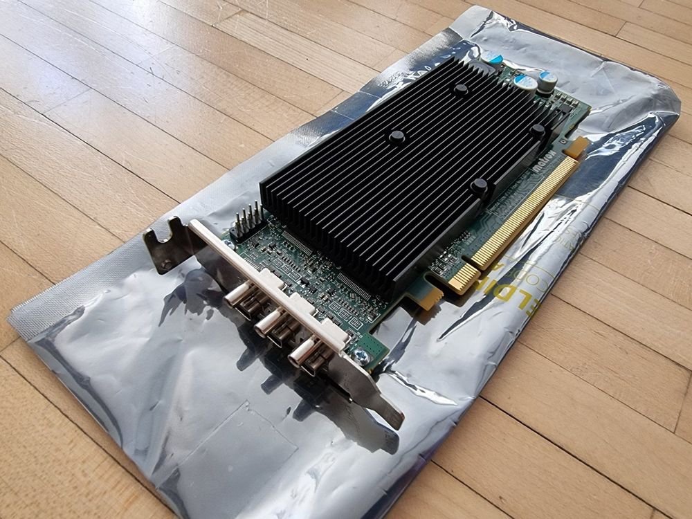Matrox M9138 Grafikkarte, 3 mini-DP, low profile Workstation (Gebraucht ...