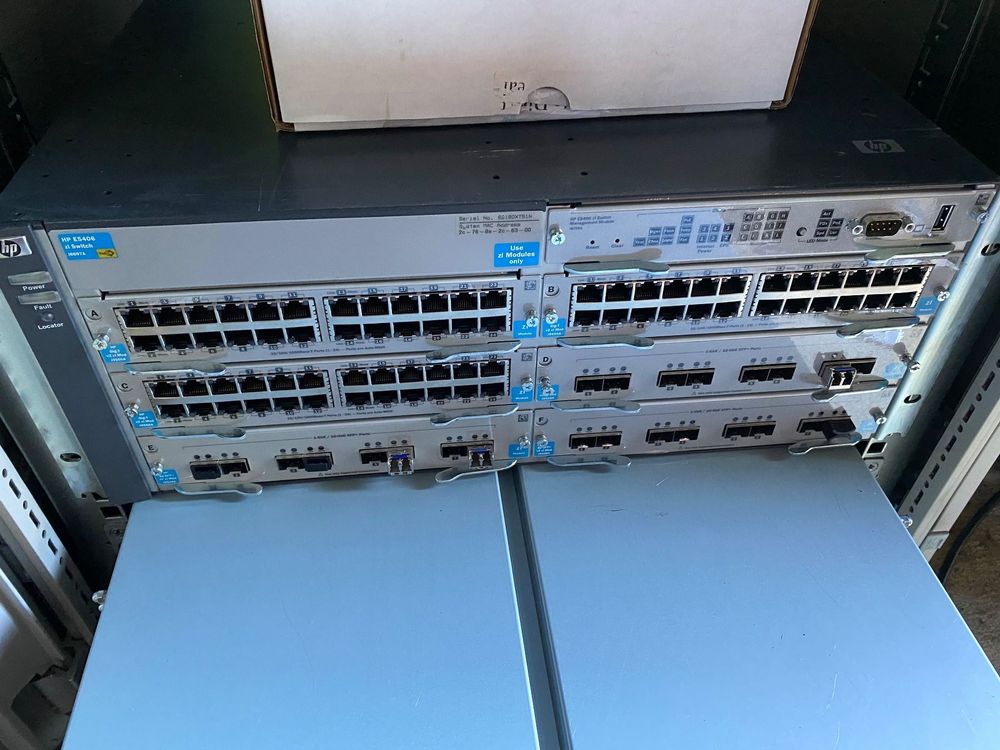 Hp core switch e5406 gigabit Ethernet modular (Gebraucht) in Crissier ...