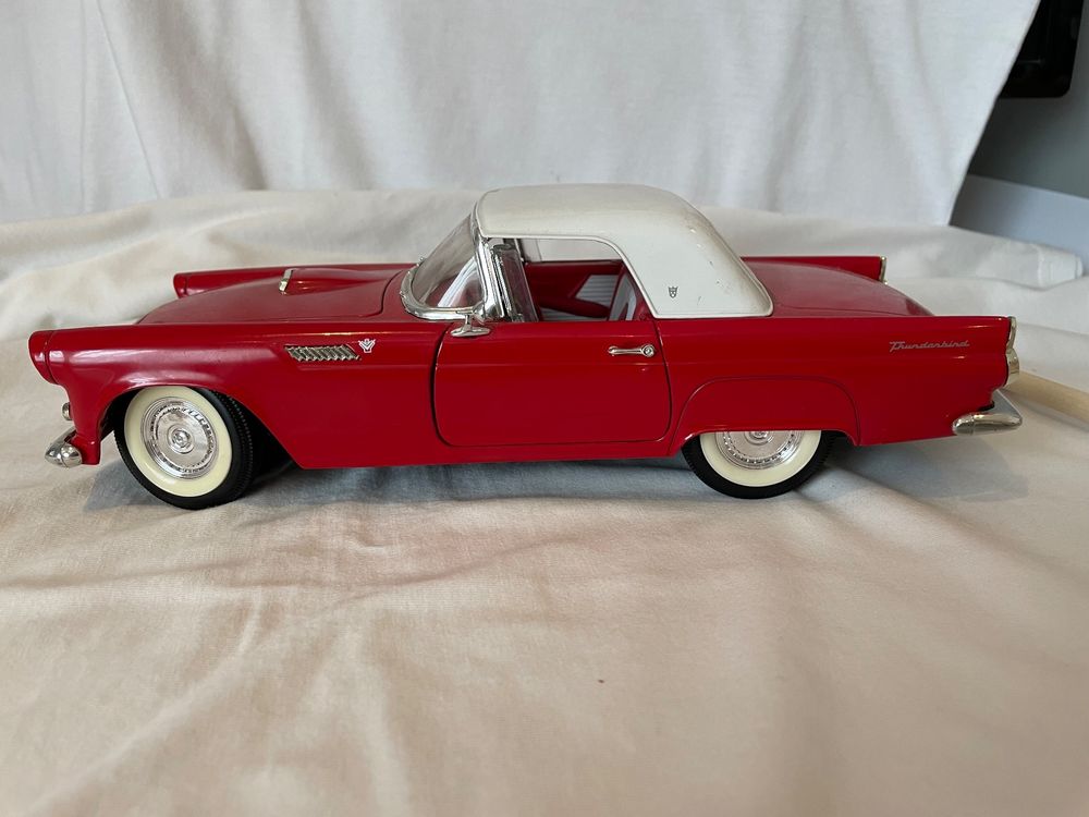 Thunderbird Ford 55 T Bird Revell Modell 1:18 Metall (Gebraucht) in ...