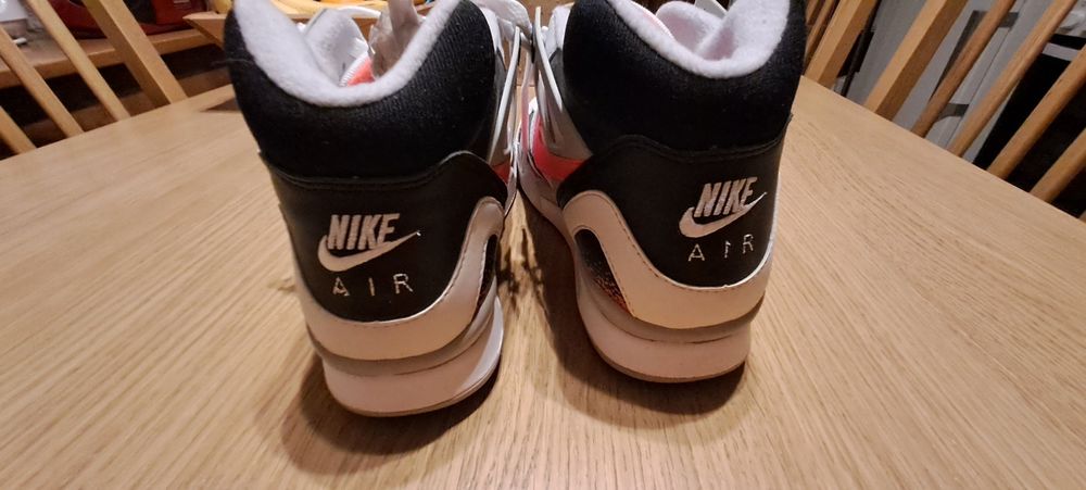 Jolies OG Nike air Tech Challenge Hot Lava Agassi (Neu (gemäss ...