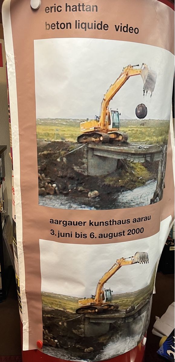 Kunsthaus Aarau 2000/eric hattan/ Beton liquide Video/90x120 (Gebraucht) in hunzenschwil für CHF ...