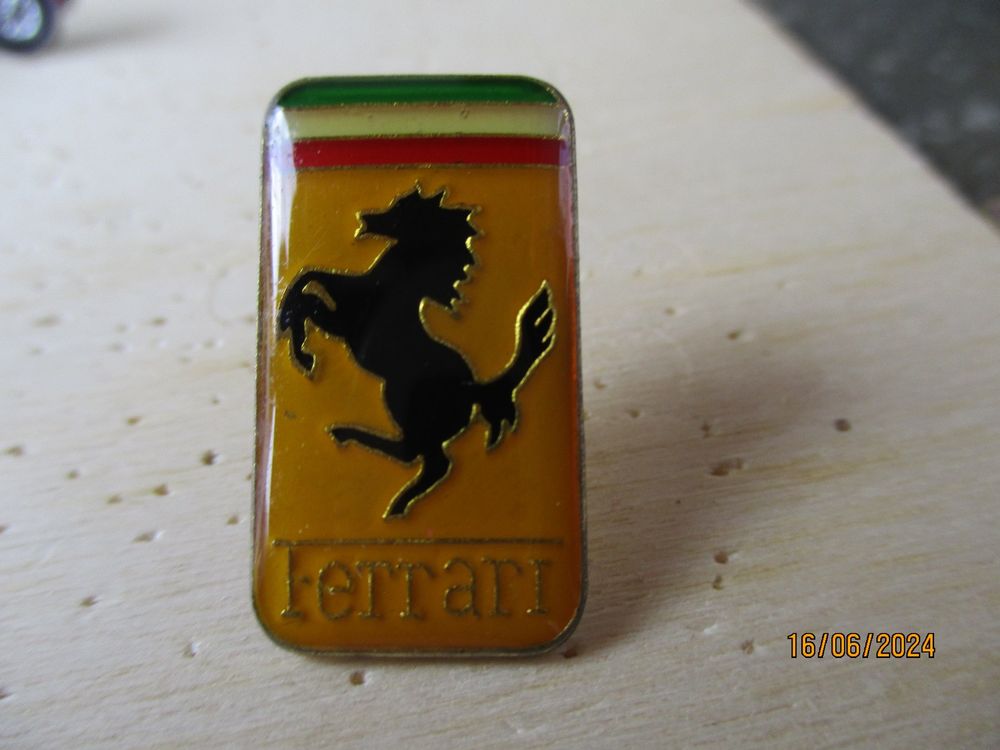 Ferrari Pin (Neu (gemäss Beschreibung)) in Felsberg für CHF 1.2 – mit ...