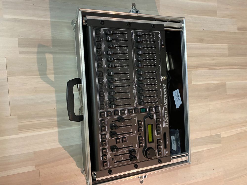 Behringer LC 2412 Eurolight DMX Controller (Gebraucht) in Schlieren für ...